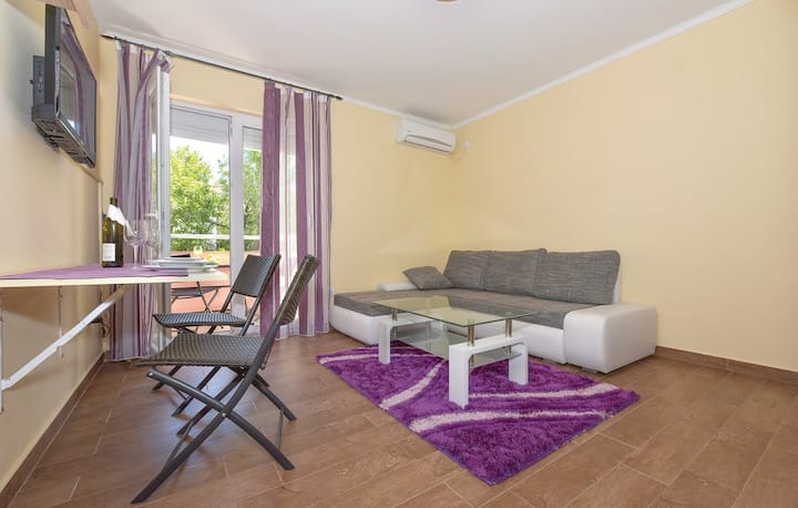 Apartment Sax 7 (4+1) 60m2, Jezera - Murter