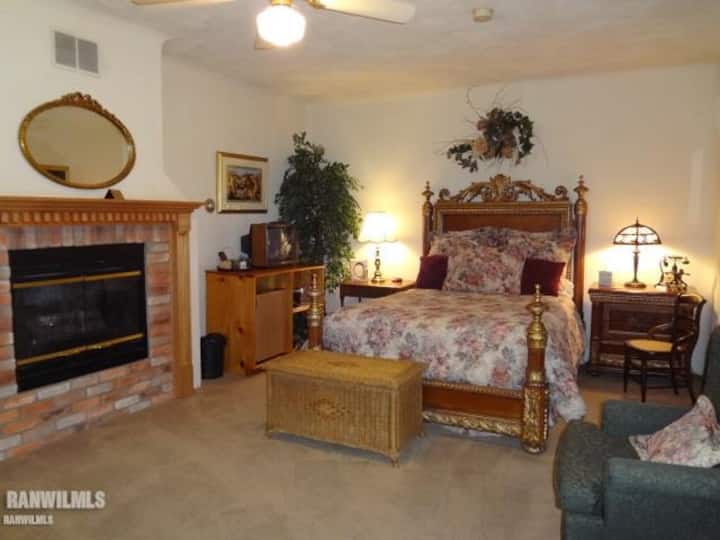 Greenbriar Country Suites - Galena, IL