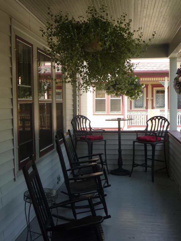 Room 1 At Christi's Inn - Elkhart Lake, WI