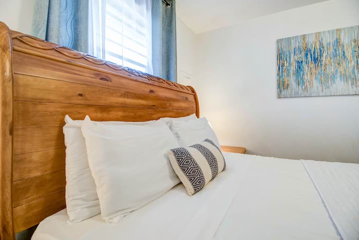 Sand Key 2 Bed & Bath Apt By Bch/convention Center - Virginia Beach, VA