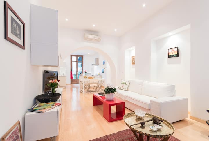 Modern Meets Antique In Central Turin - Turin