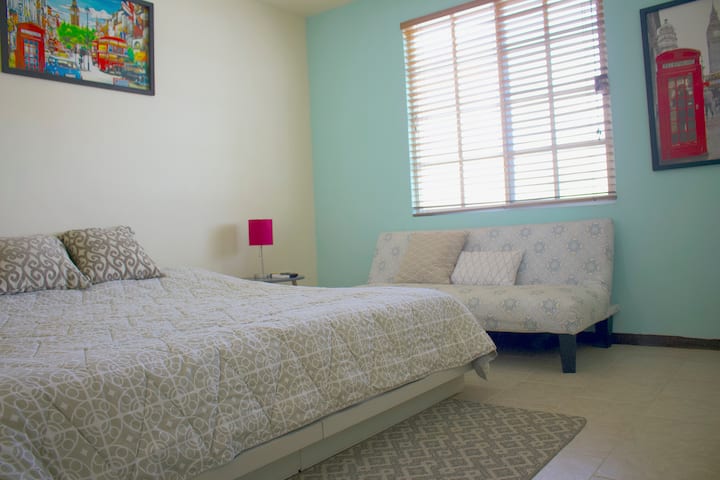 Casa Vista A Las Montañas Cerca De Parques - Monterrey