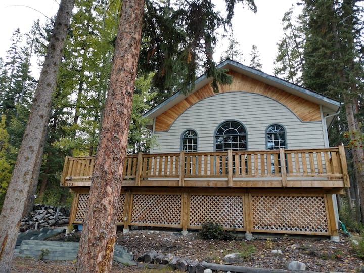 Great Cottage House With Over Looking Loft - Canmore