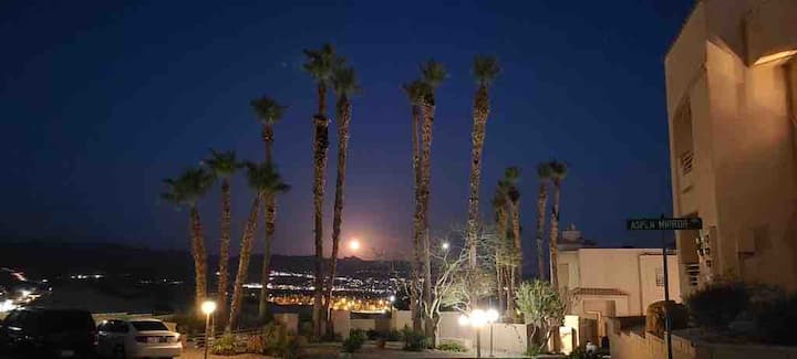 Cute Condo In Laughlin With Heated Pool And Views! - Laughlin, NV