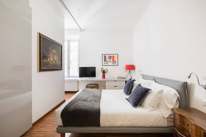 Stunning Apartment, Belsiana St, Piazza Di Spagna. - Roma