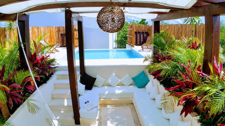 Stylish 2br Oasis W/ Rooftop Pool | Prime Location - Tulum