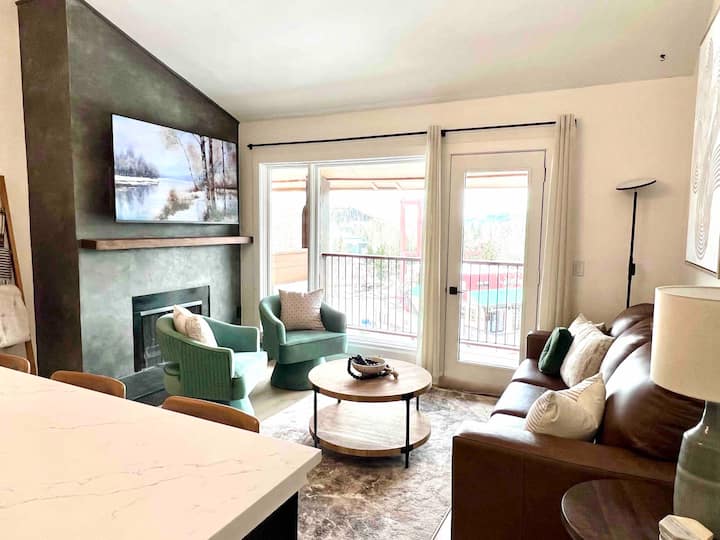 Cozy Mtn View Downtown Condo. 3 Min Walk To Lifts! - Breckenridge, CO