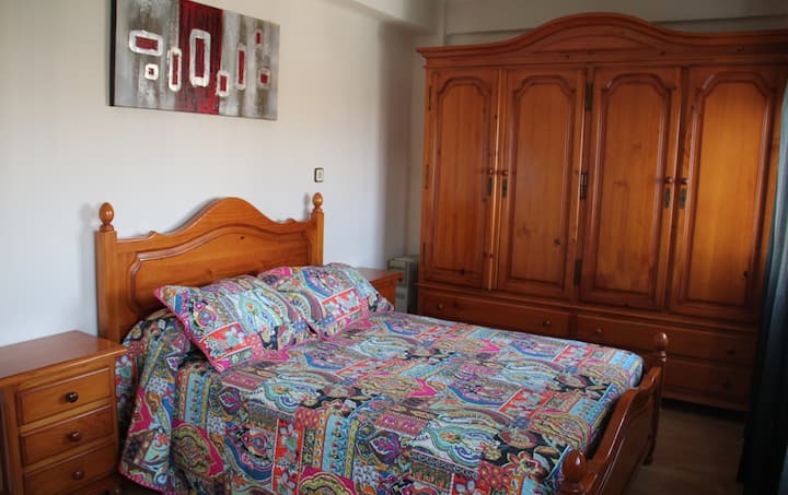 Amplio Piso En Barriada La Luz - Provincia de Málaga, España