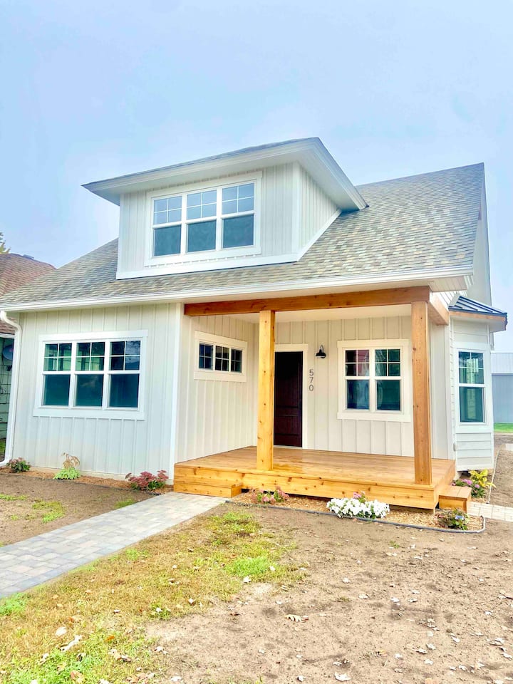 Charming Family Getaway  Close To Town And Lake - Father Hennepin State Park, Isle