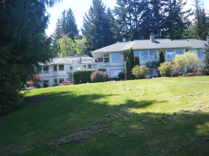 Xanadu Estate - 2 Bedroom Xanadu 1 Luxury Suite - Cowichan Bay