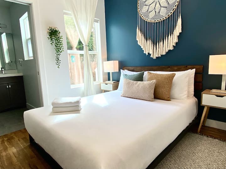 • New Cozy Tiny Apt • Near Disneyland & Jw Airport - Orange County, CA