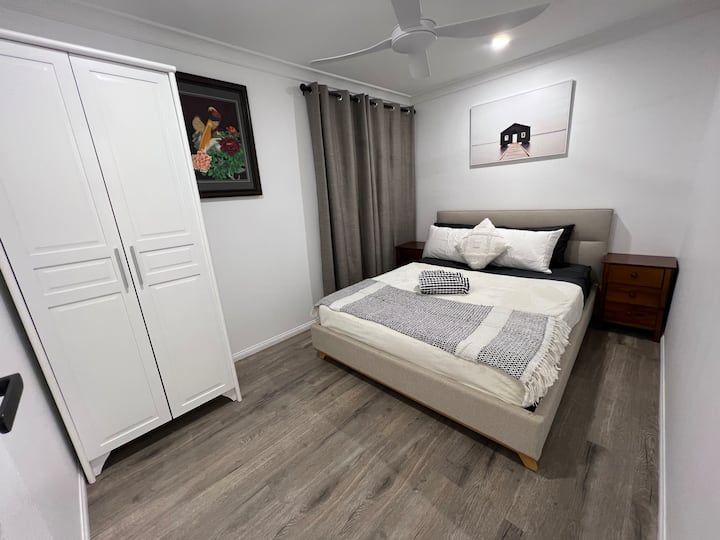 Innes Lake Guest House - 포트 매쿠아리