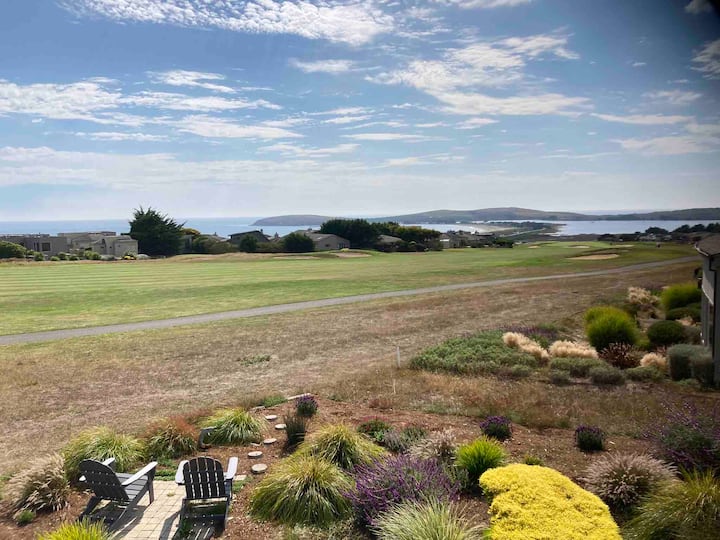 "Captain's Quarters" 3 Bed/2 Bath Ocean Views Home - Bodega Bay, CA