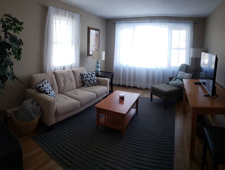 Comfortable Apartment For Traveling Professionals - Manchester, NH
