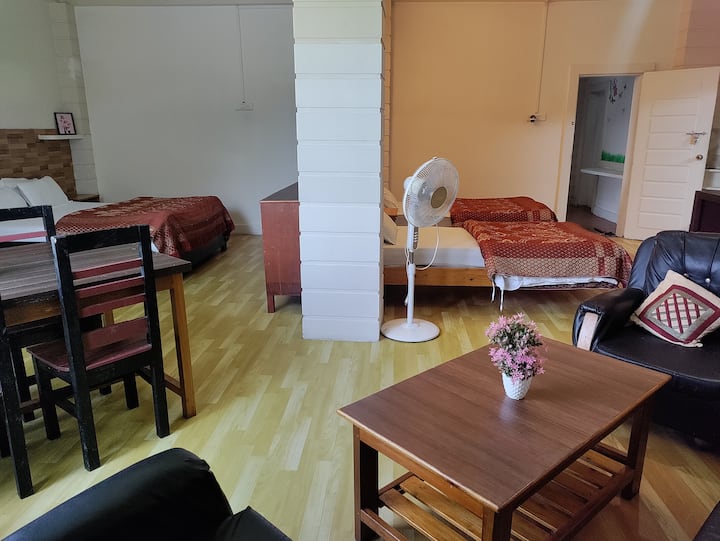 Family Room In Shillong Hills Guest House - Shillong