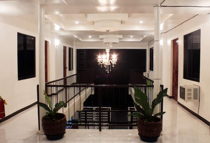 Luna Oslob Travellers Inn Building 1 - 07 - Oslob