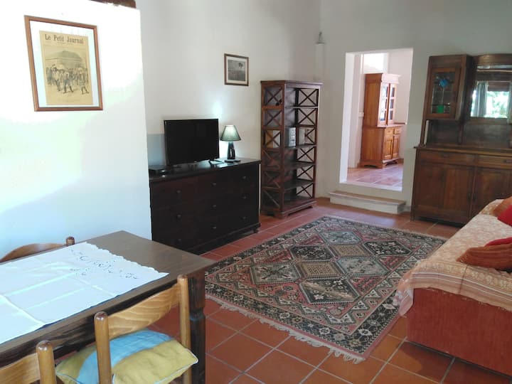 Three Bedrooms,  Two Bathrooms On Two Stories - Sciacca
