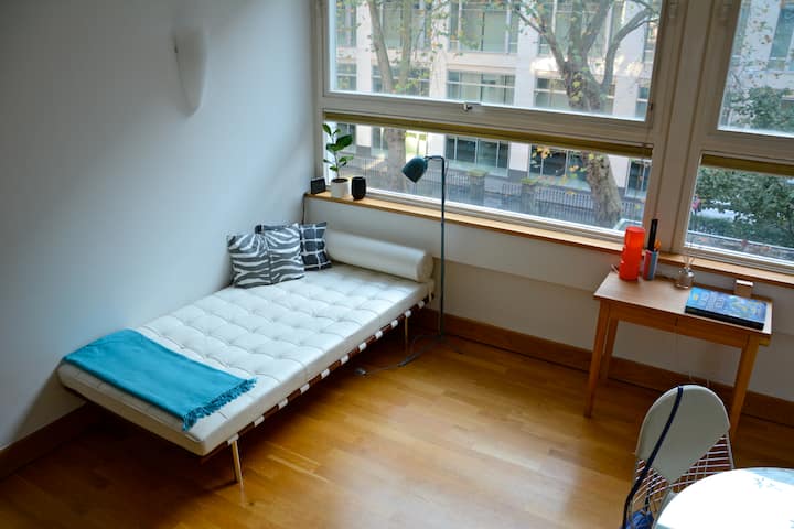 Modern Central London Apartment - London