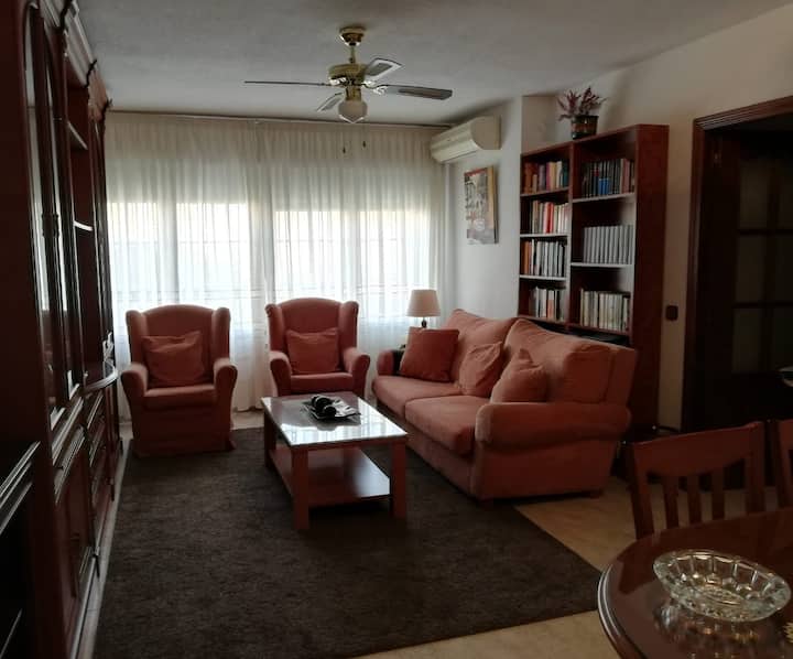 Cosy Bedroom In Madrid - Rivas-Vaciamadrid