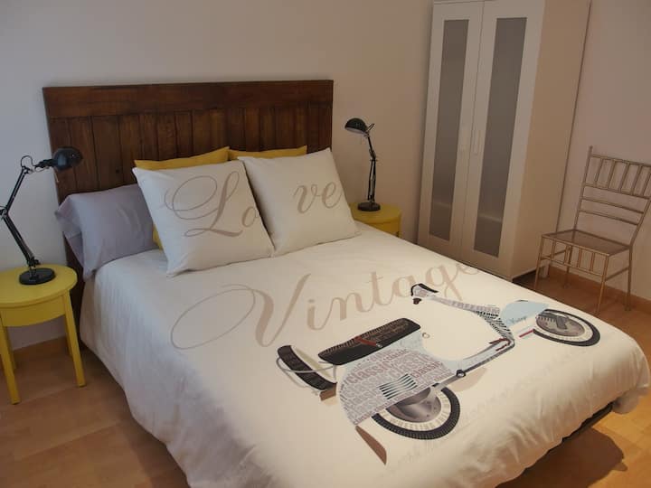 Lovely Apartment In Barcelona - Cerdanyola del Vallès