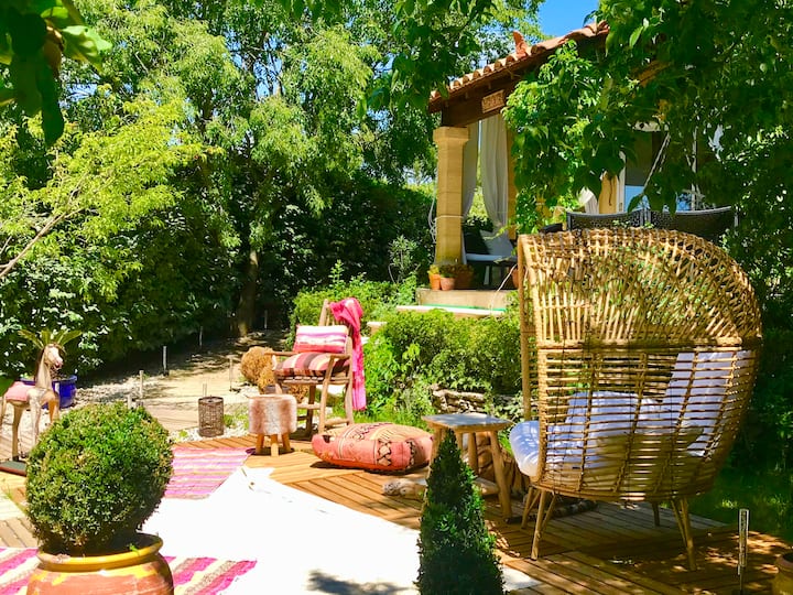 Villa De Reve Avec Jardin, Piscine Et Option Spa - Uzès