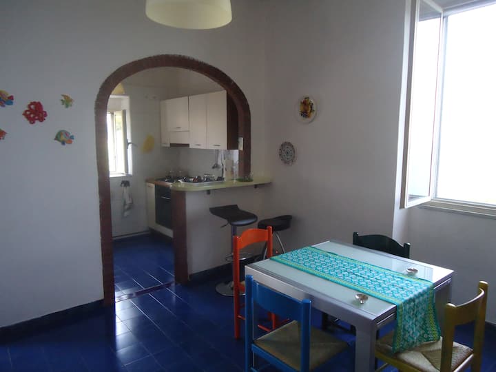 Villino 4 Posti, Con Camera Da Letto E Divano - Vietri sul Mare