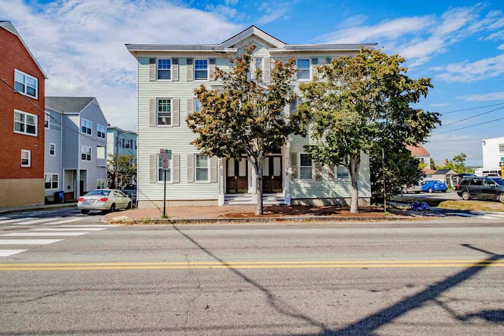 Top Of The Old Port-1 Br Apt - Portland, ME