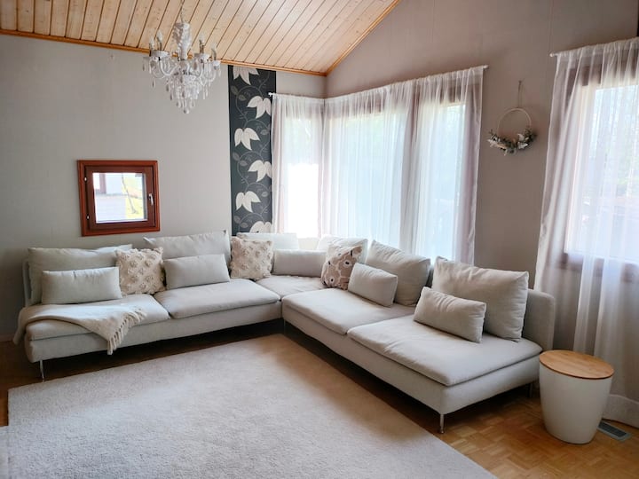 Comfy House With 6 Bedrooms (182m2) - Rovaniemi