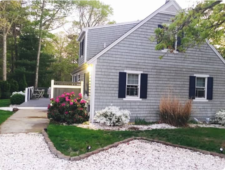 Gorgeous Home-sleeps 8 Guests &5 Minutes To Beach! - Mashpee, MA