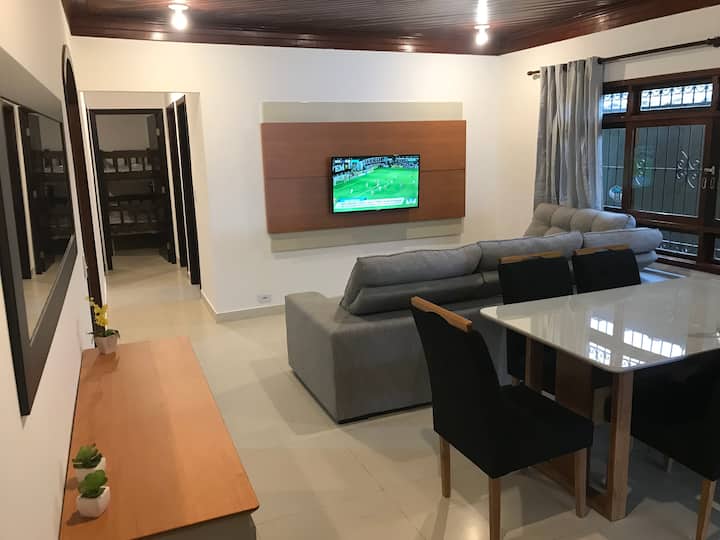 Espetacular Casa Alto Padrão Centro Ubatuba Wi-fi! - Ubatuba