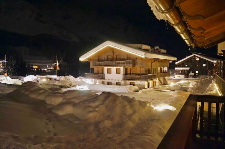 Chalet In Cortina D'ampezzo, Dolomiti; - Cortina d'Ampezzo
