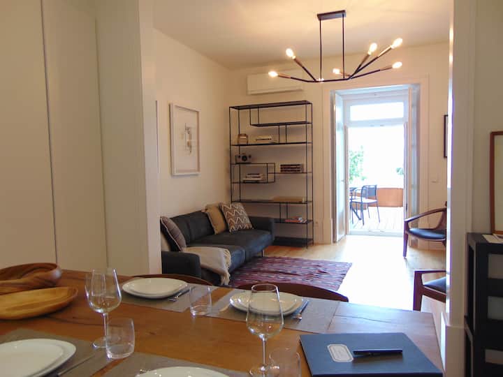 Maria Mouraria - 2 Bedrooms, Pool & Air Condition - Lisbon