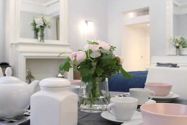 Mobility Lease. Charming Flat Next To Orsay Museum - Paris 17e Arrondissement