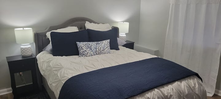 Cute Room In Basement - Evansville, IN