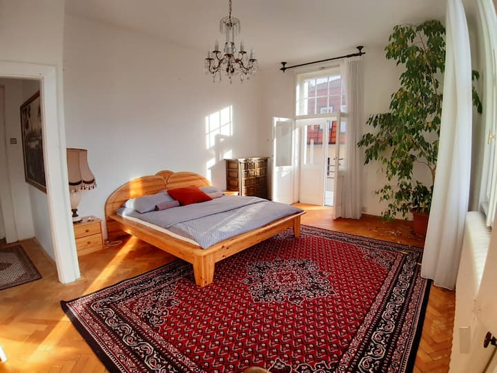Villa Private Apt. With Balcony And Swimming Pool - Prague