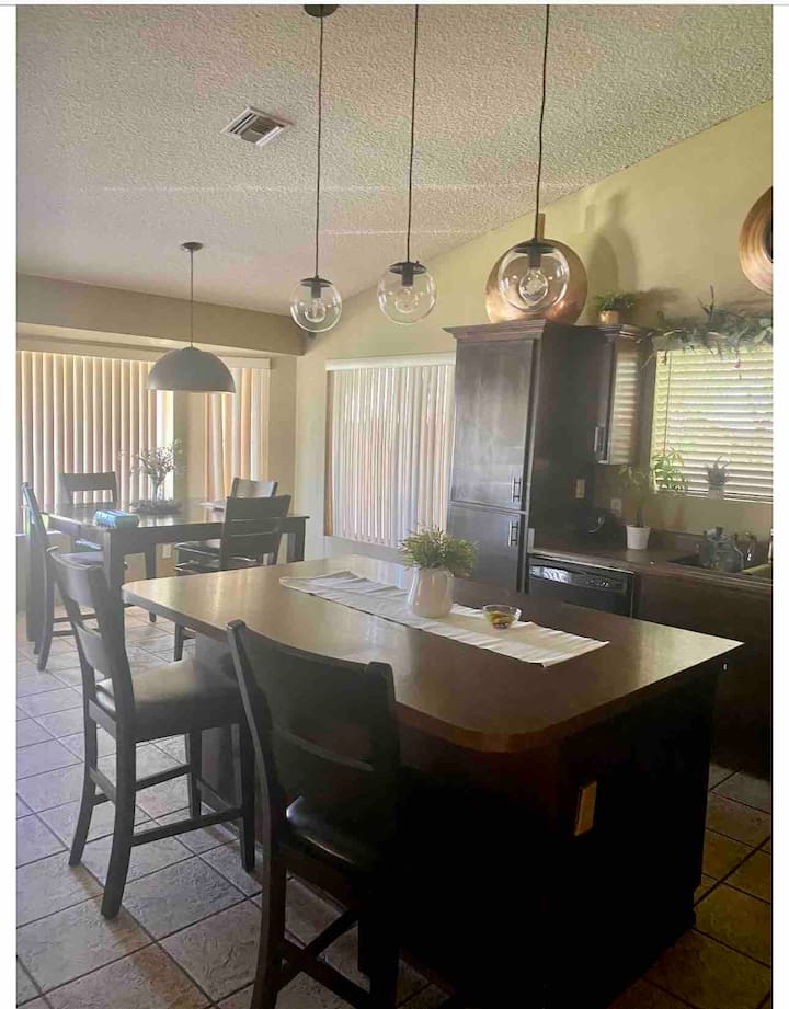 Irma’s Comfortable Private Room At Great Location! - Yuma, AZ