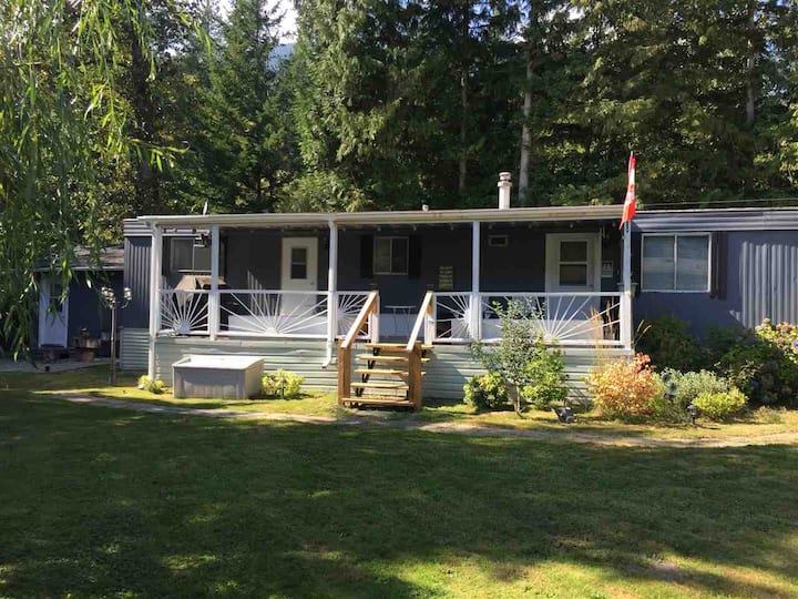 Lake House Escape - Lake Errock, Bc - Chilliwack