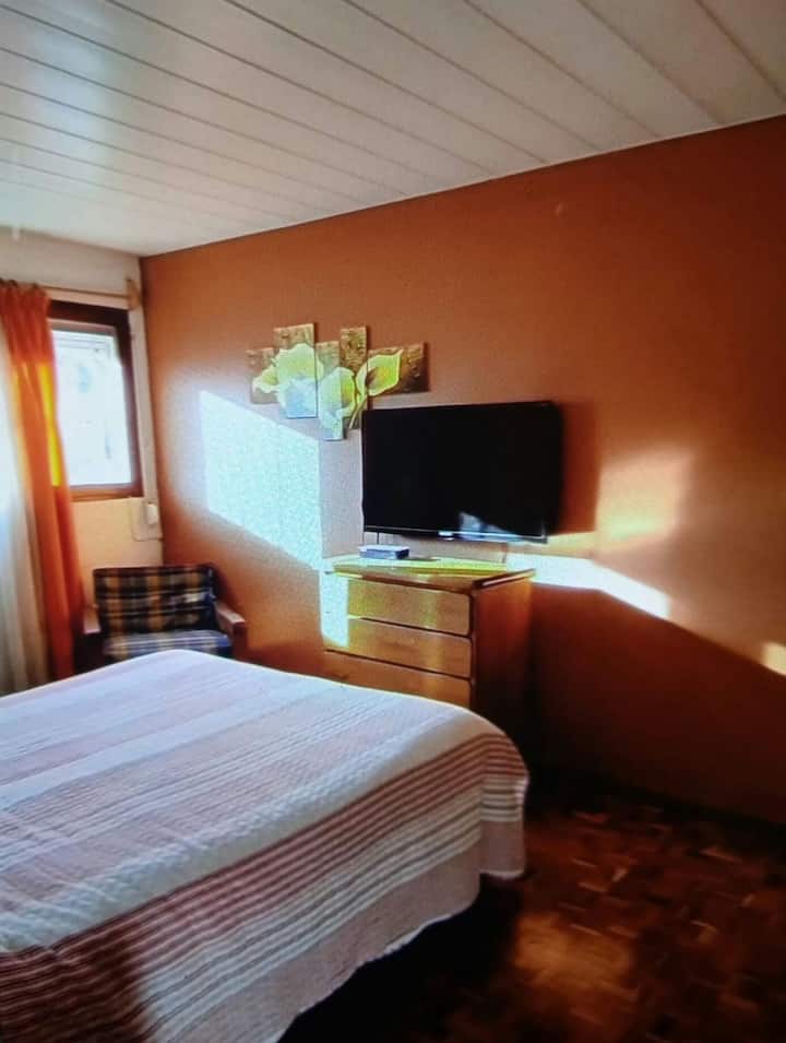 Finales Libertadores.casa Muy Cómoda, 4 Dormitorio - Montevideo