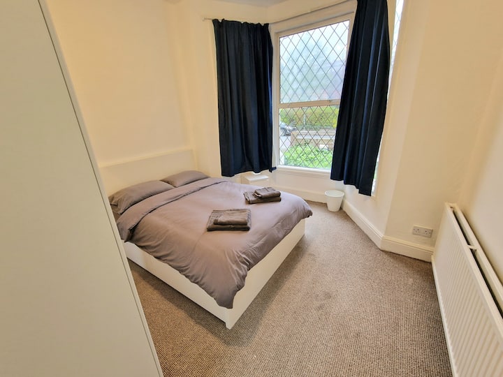 2 Bed Flt - Wimbledon - 7 Mins Walk To Station - Londres