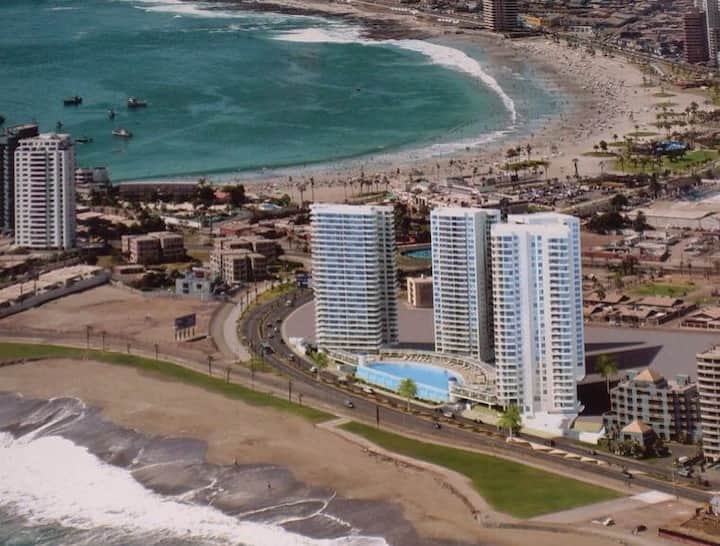 Departamento Frente A La Playa Con Piscina - Iquique