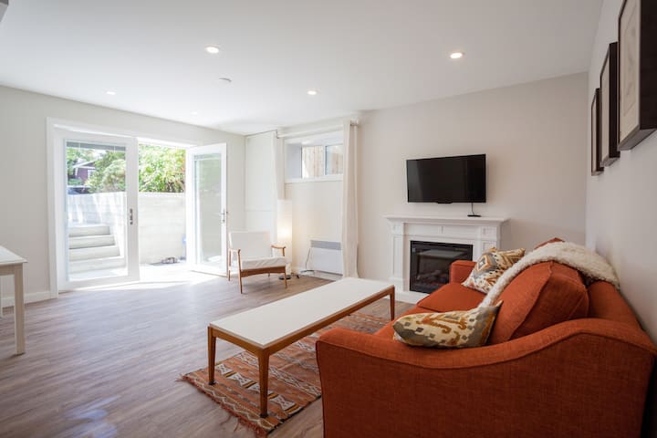 Fairfield Walkto-water Suite (Stays Of 90+ Days) - Victoria, Canadà