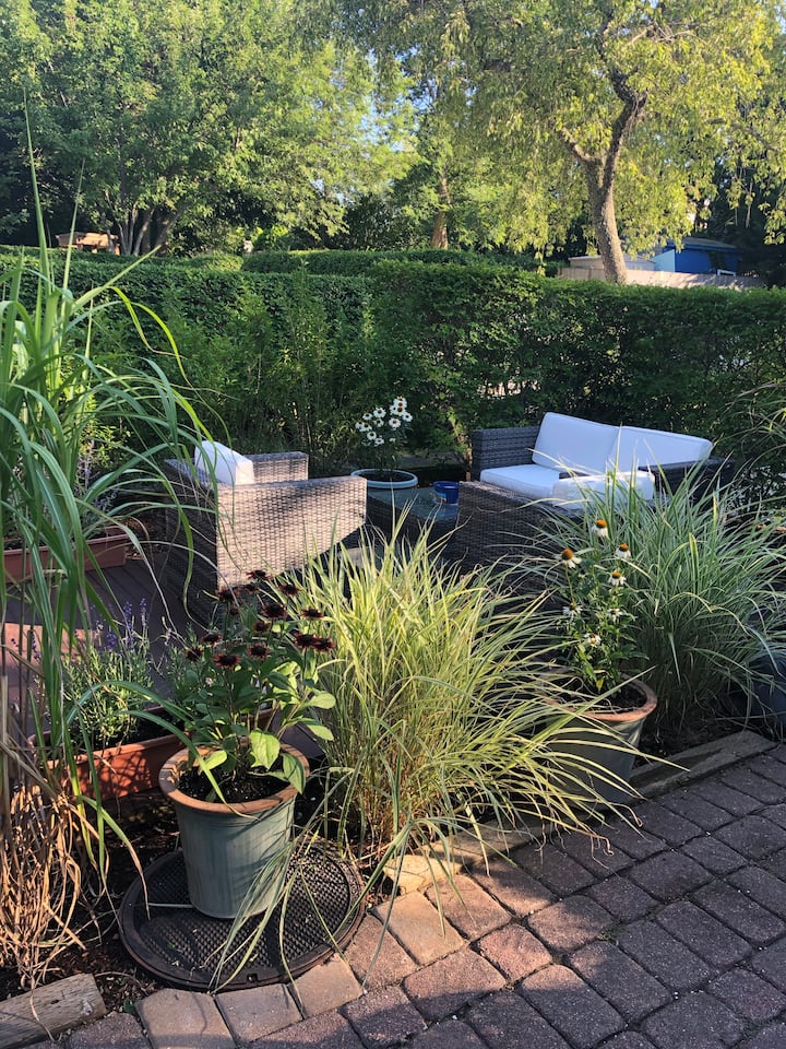 West End Facing Town House Private Outdoor Space - Provincetown, MA