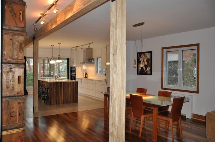 Grande Maison à Montréal Près Métro - Montréal, QC