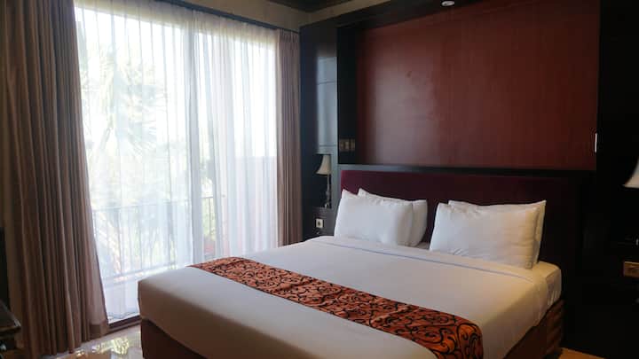 Kuta Beach Front Unit 5 Apartment - 2 Bedrooms - Seminyak