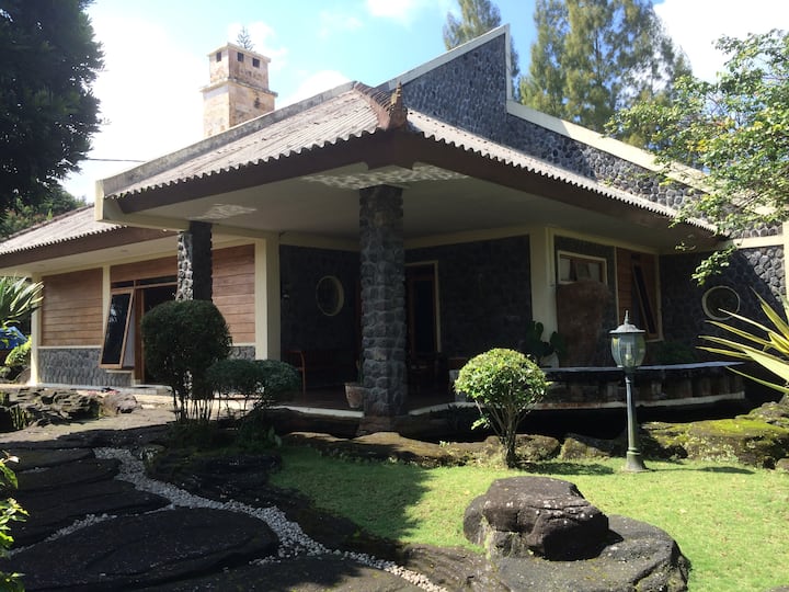 Villa On A Foothill - Wonosobo