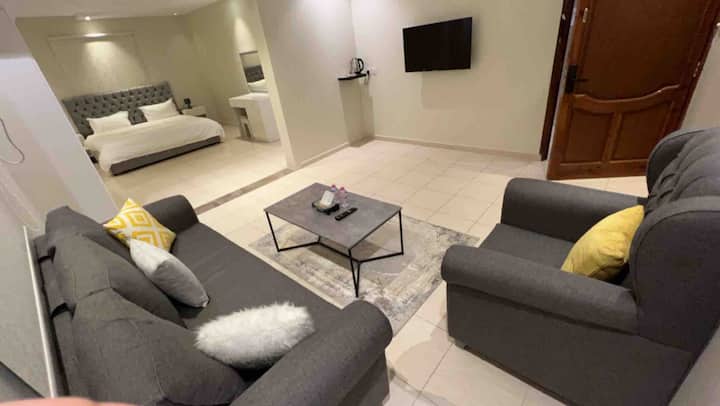 New Deluxe Room King Bedغرفة وصالة فاخرة - Medina, Saudi Arabia