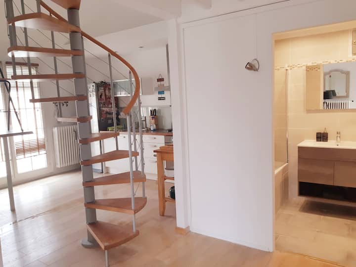 Appart/parking/clim 64m2 à 7' Du Centre à Pied - Aix-en-Provence