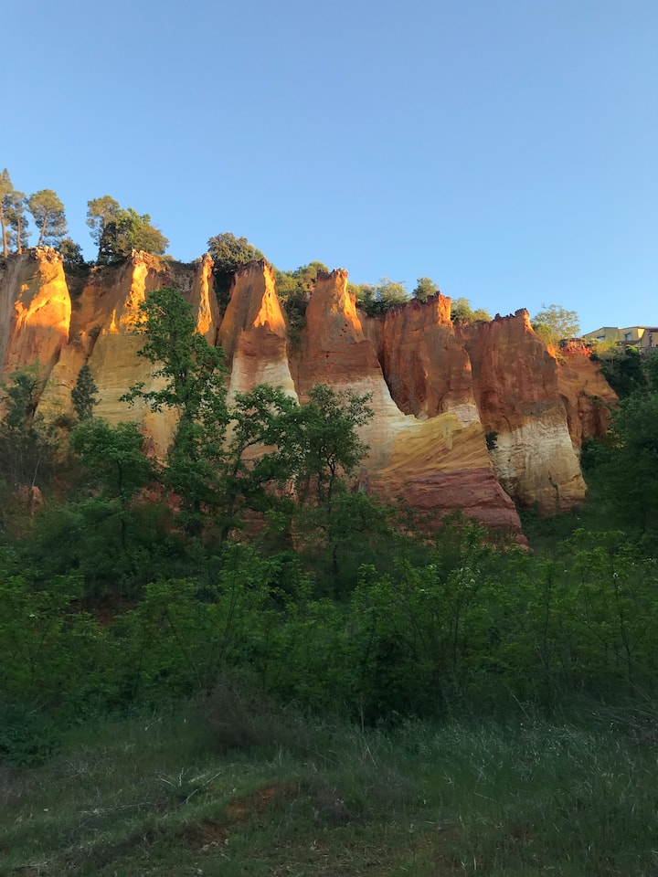 Petite Maison De Village - Roussillon
