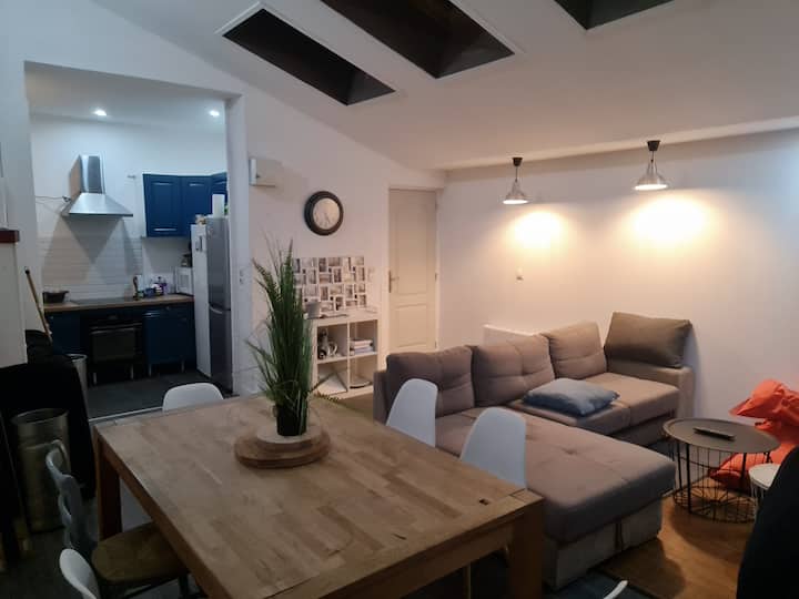 Croix Roubaix, Bright Room With Private Shower - Roubaix
