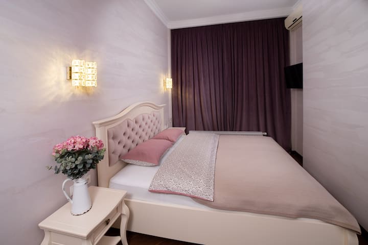 Seaside Pearl (French Boulevard, Arcadia) - Odessa